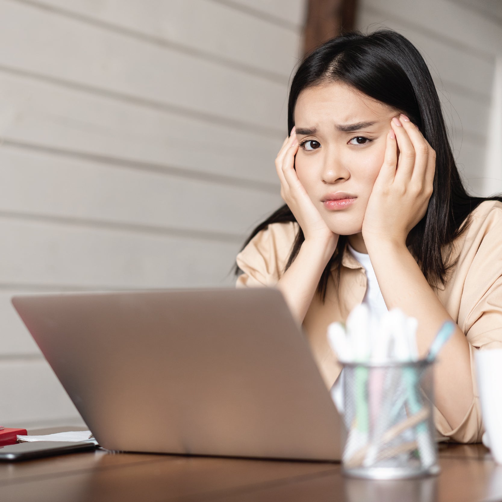 6 Kunci Melepaskan Diri dari ‘Ms. Overthinking Every Little Thing’! – Peek.Me Naturals